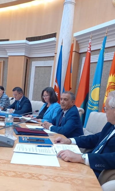 Azərbaycan Milli Kitabxanası Minsk şəhərində keçirilən “Kitabxana bir ...